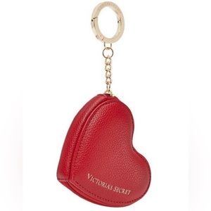 Victoria's Secret | Accessories | Nwt Victorias Secret Heart Coin Pouch ...